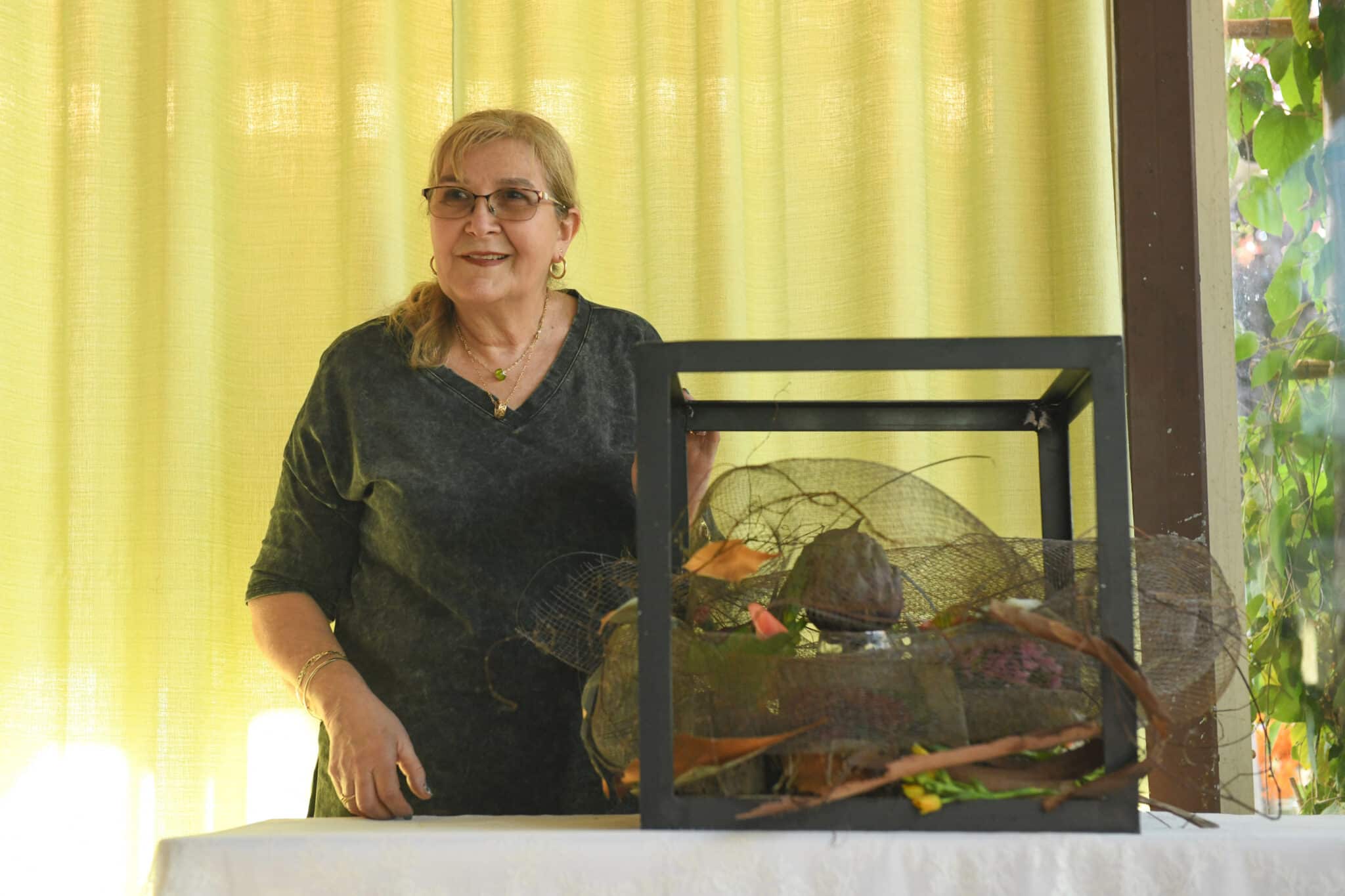 פרויקט הגמר של אלה בן דרור - שזירת פרחים - אורית הרץ